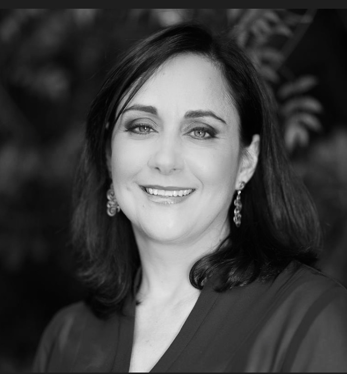 proyectodenisova | ARTISTAS